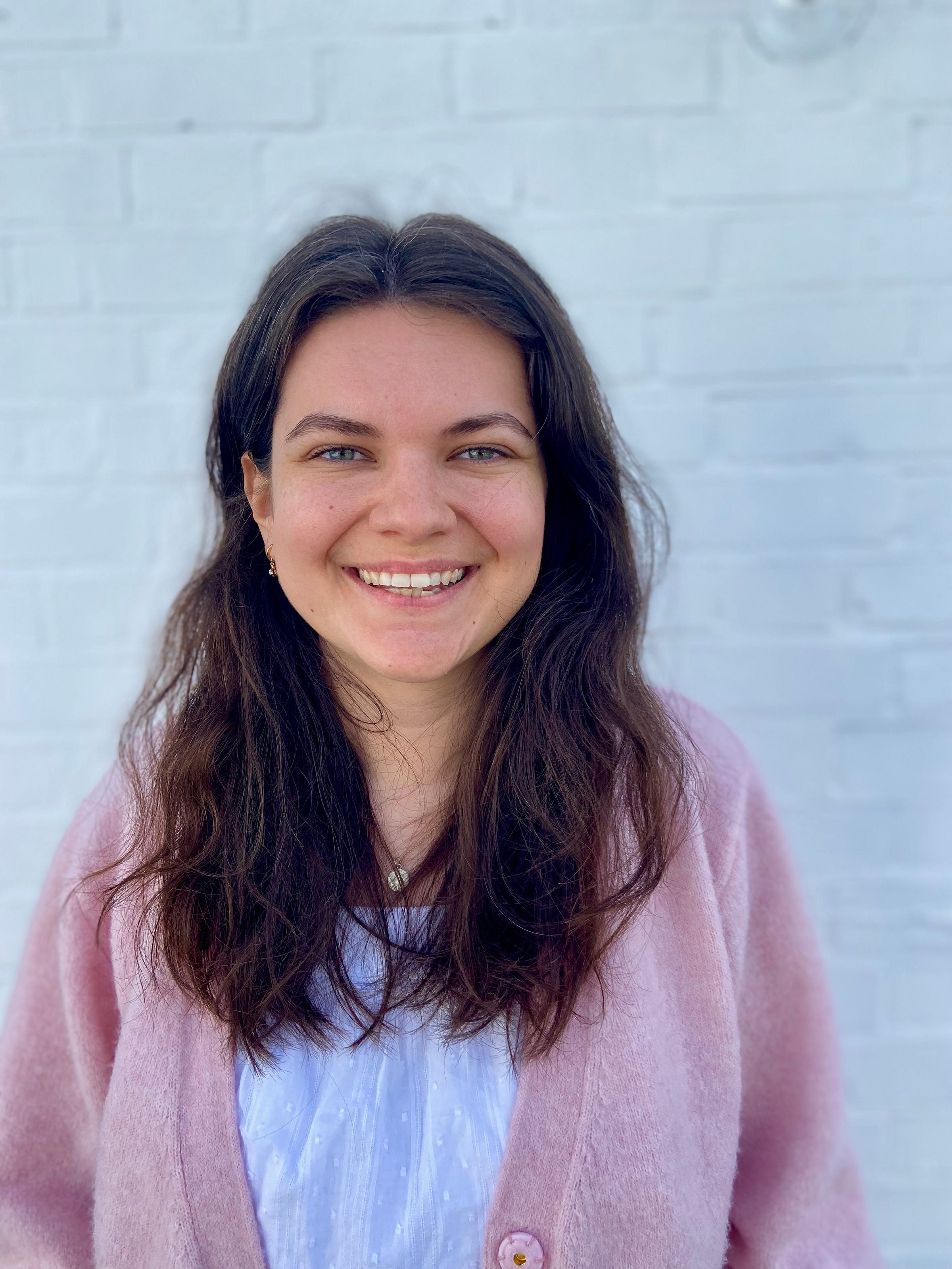 Imogen Hoare – Medium