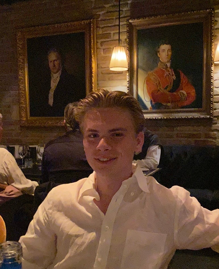 William Luca Falck Neubert – Medium