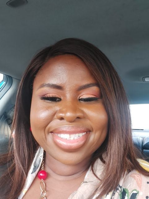 Yinka Dayisi – Medium