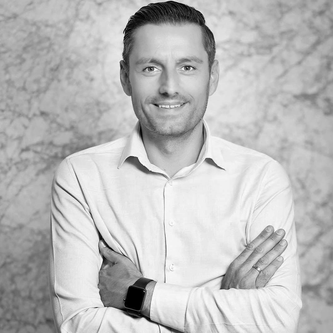 Emir Dedic – Medium