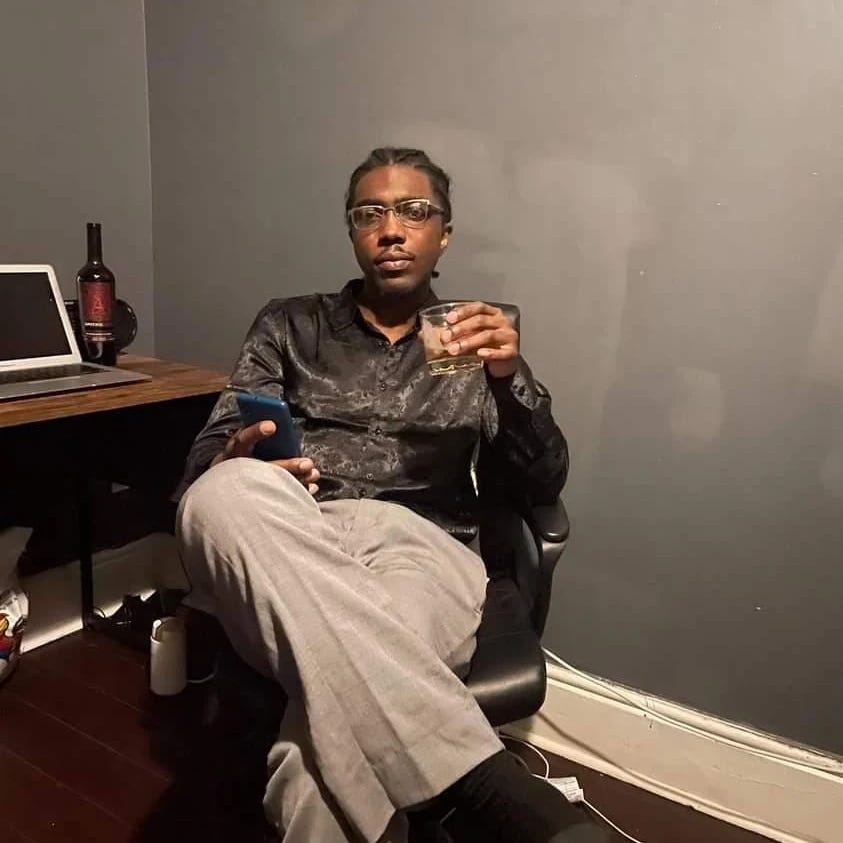 Kelvin Essilfie – Medium