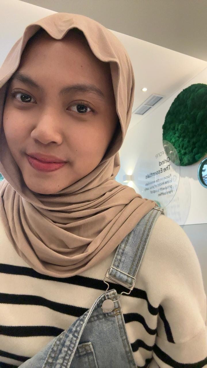 Khashia Aqila Sasmita – Medium