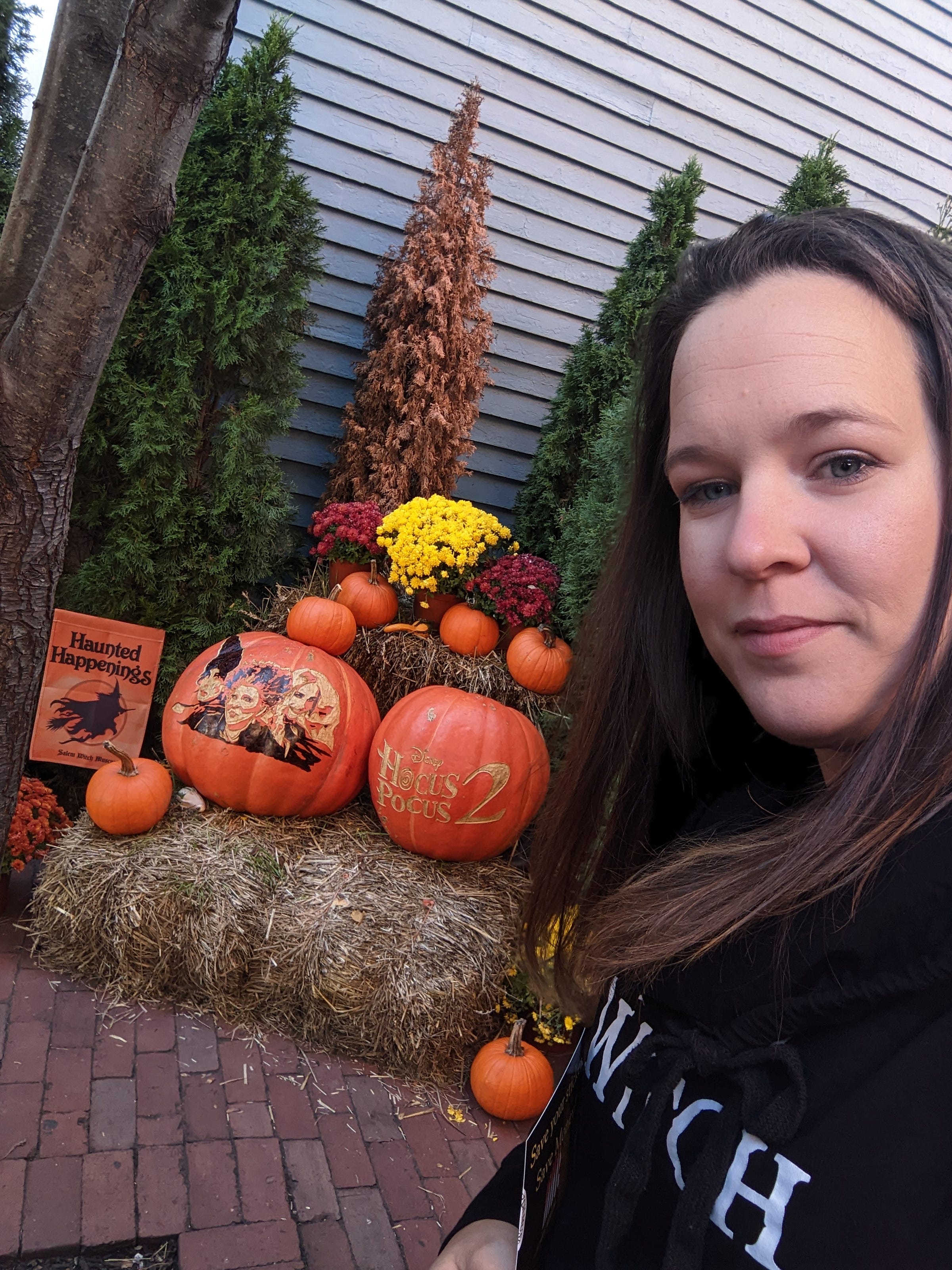 Linsey Smith – Medium