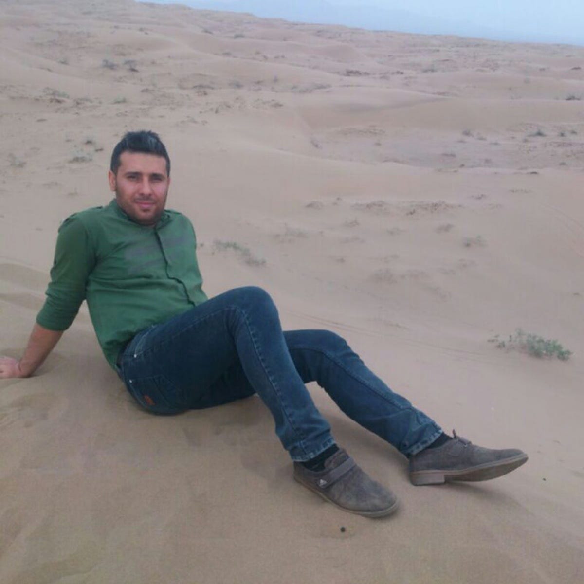 Davoud Hafezi – Medium