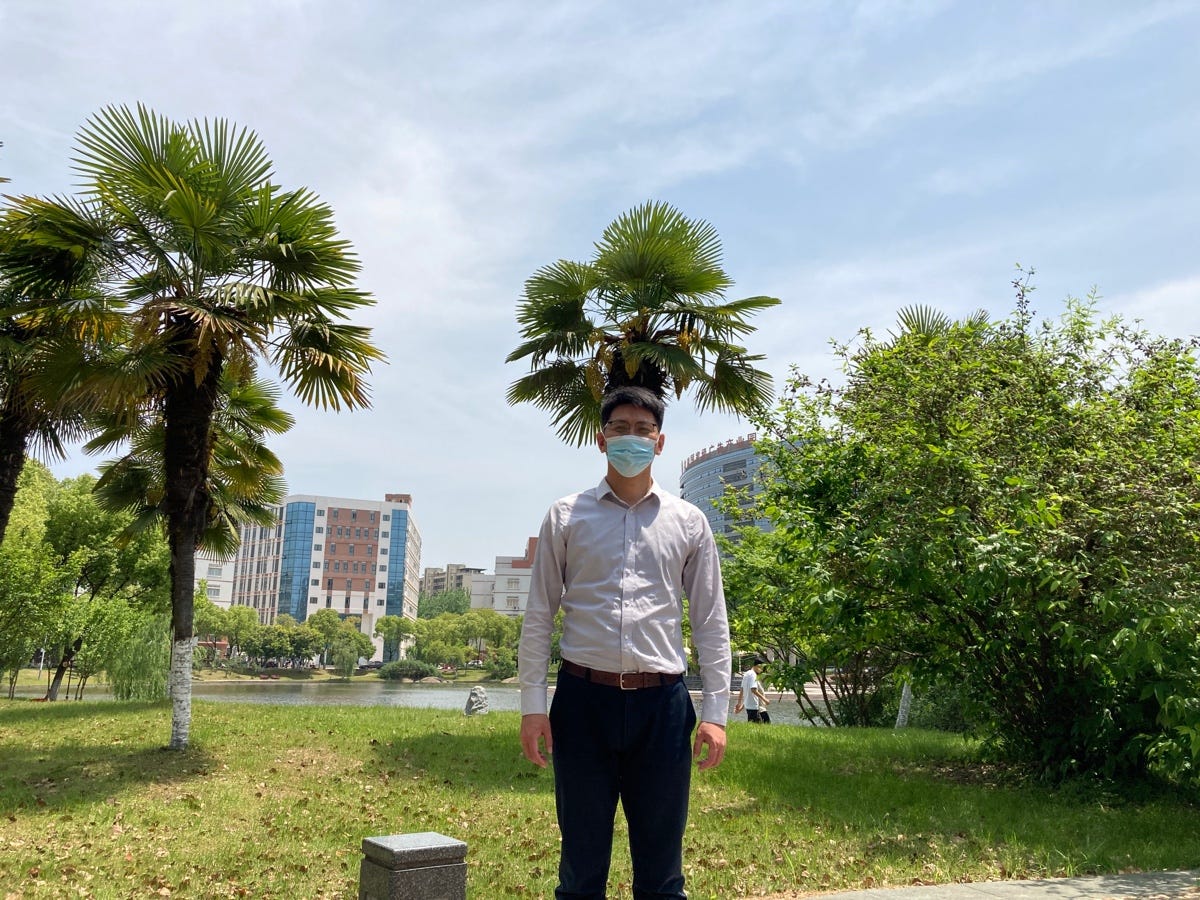 Lewis Zhang – Medium