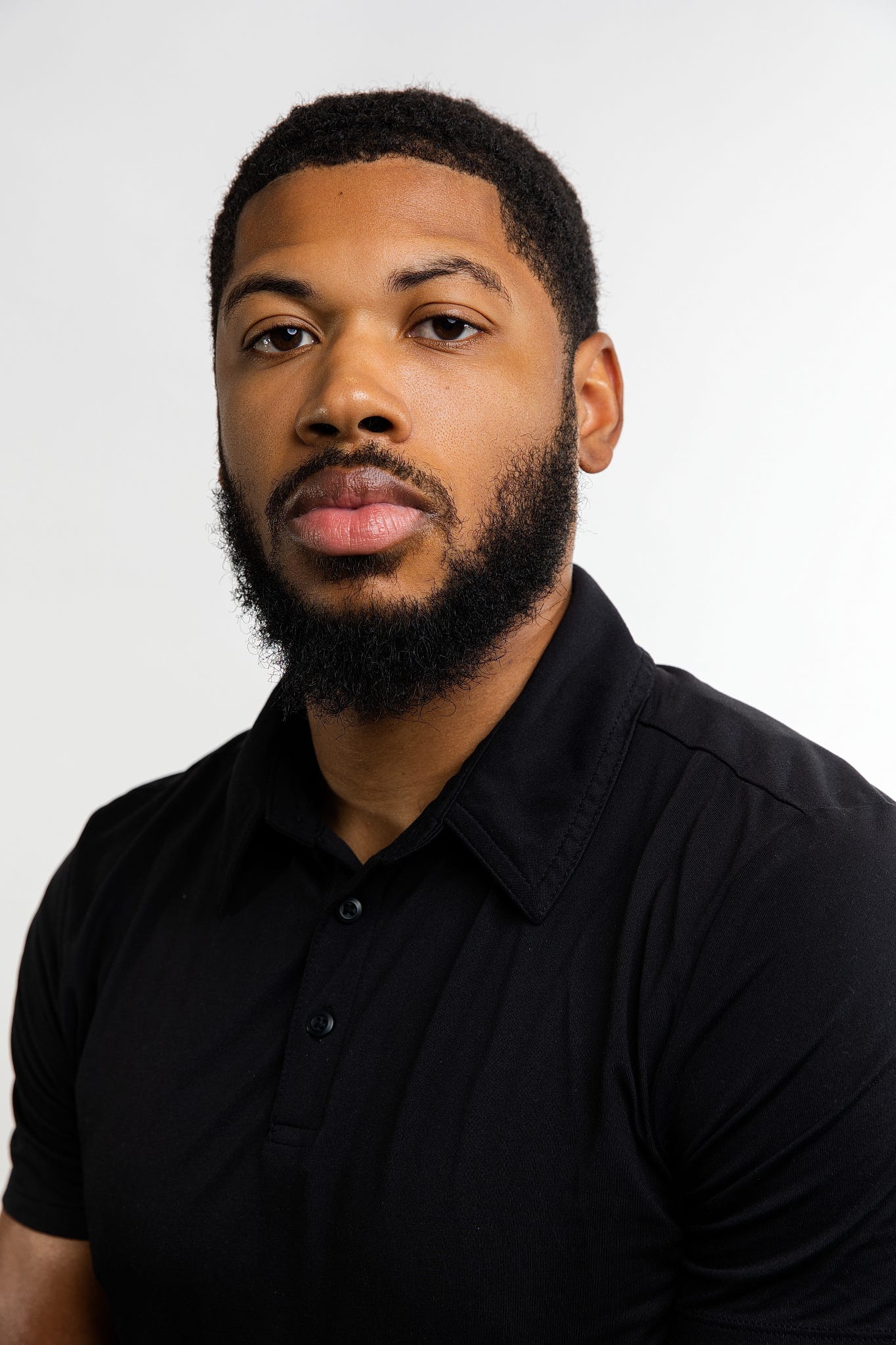 Austin Singer – Medium