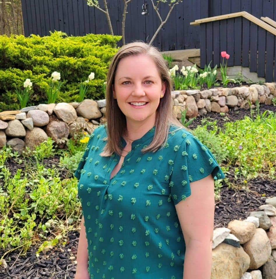 Sara Charron-Milnikel – Medium