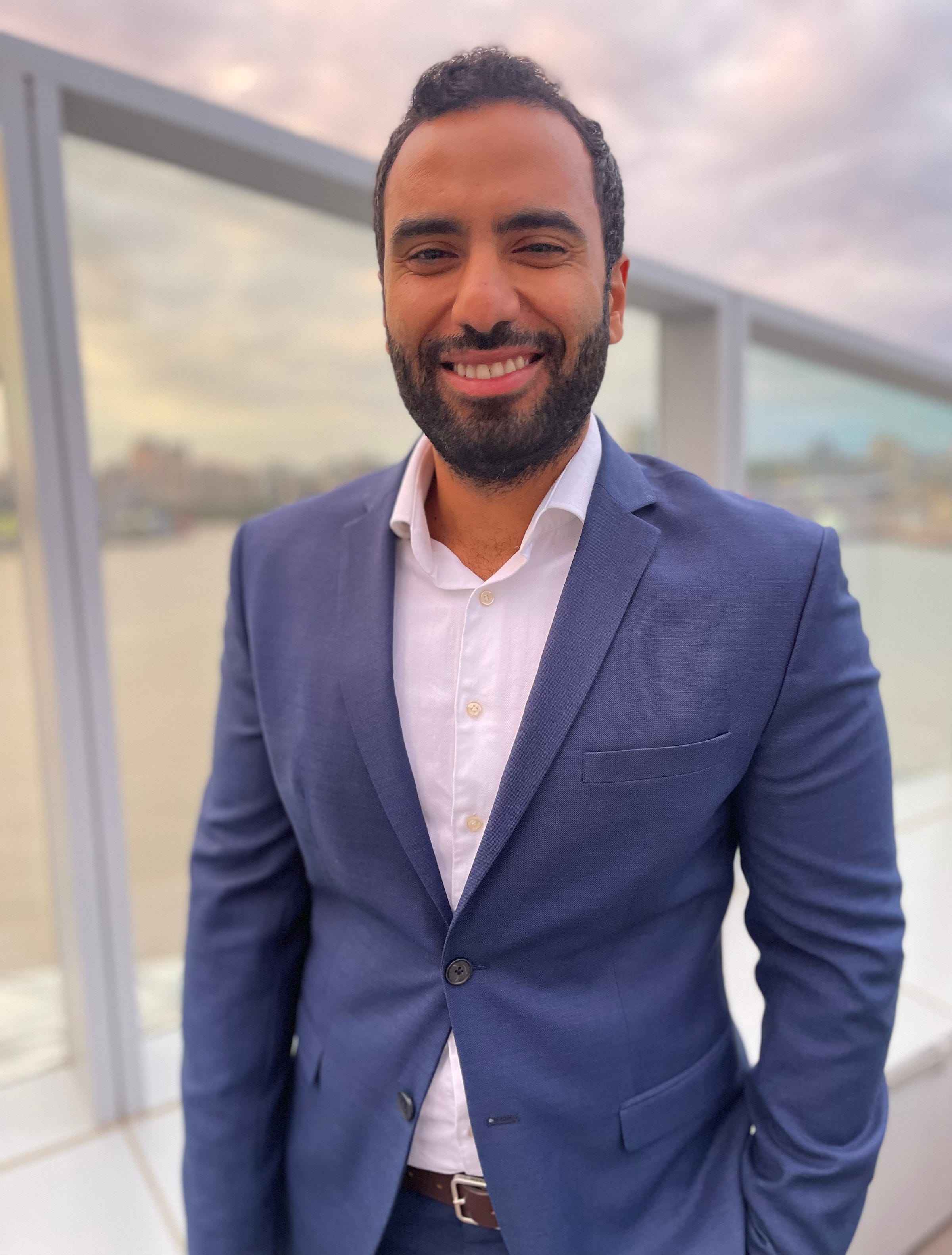 Hishamsadek – Medium