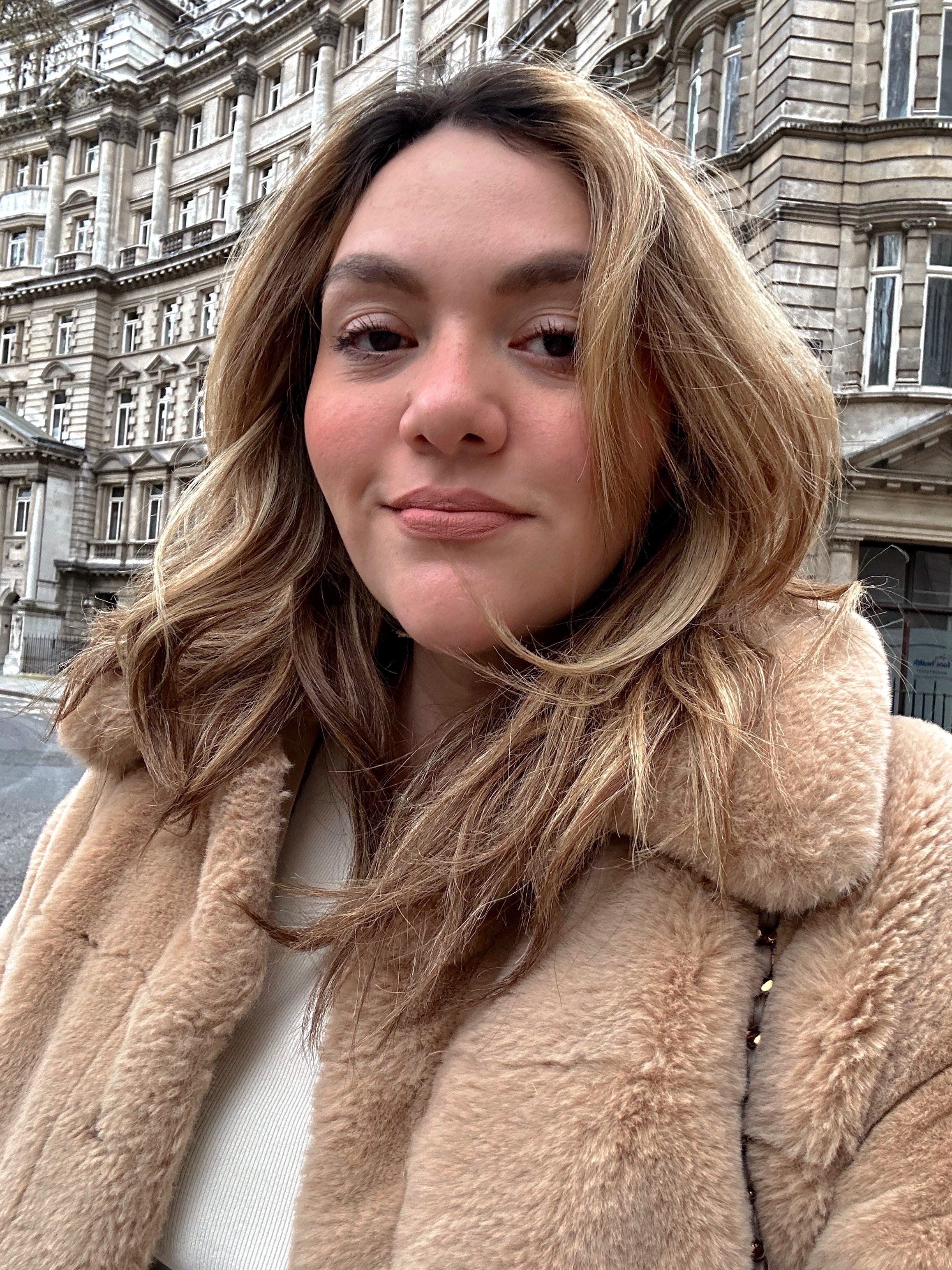 Nora Portela – Medium