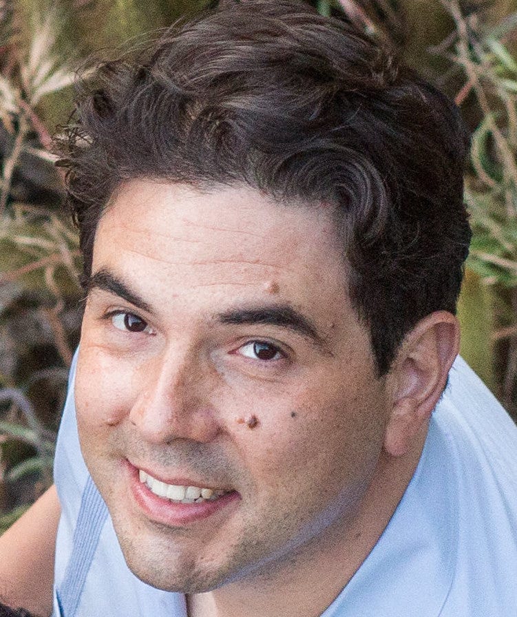 Jorge Castañón – Medium