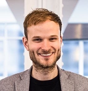 Stuart Logan – Medium