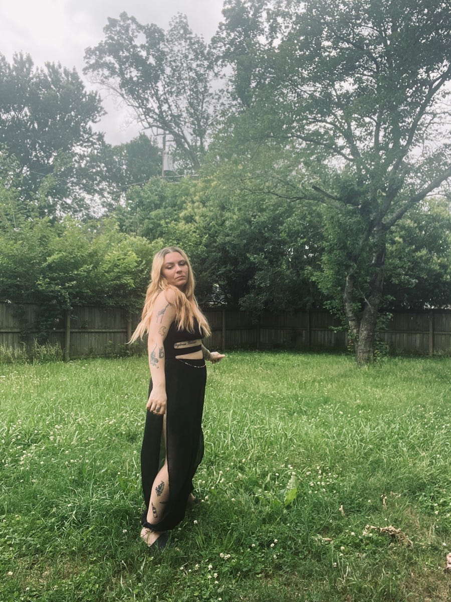 Shauna Lynne – Medium