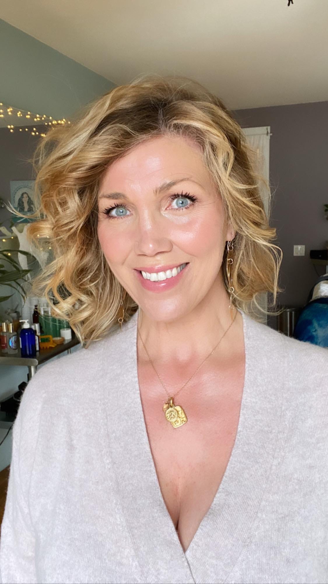 Amy Wall – Medium