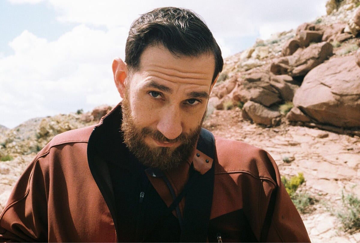 Jonathan Peters – Medium