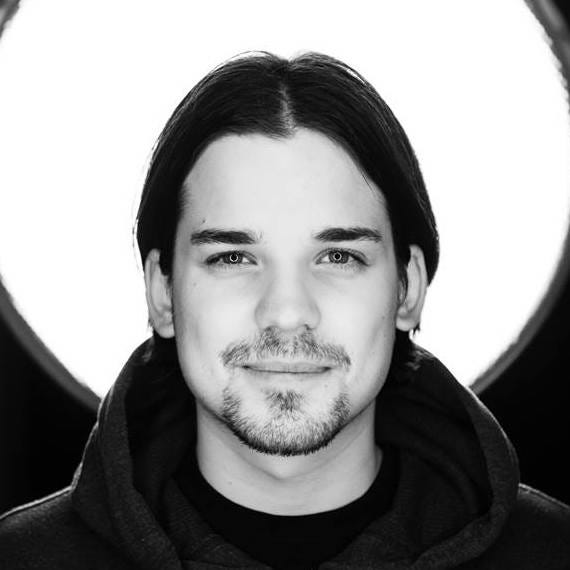 Martin Cervenansky – Medium