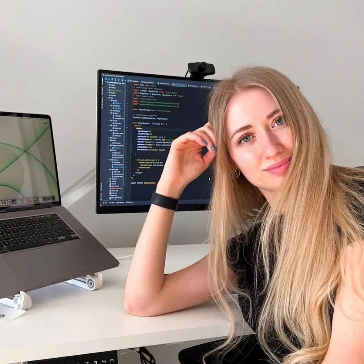 Rosa Morris – Medium