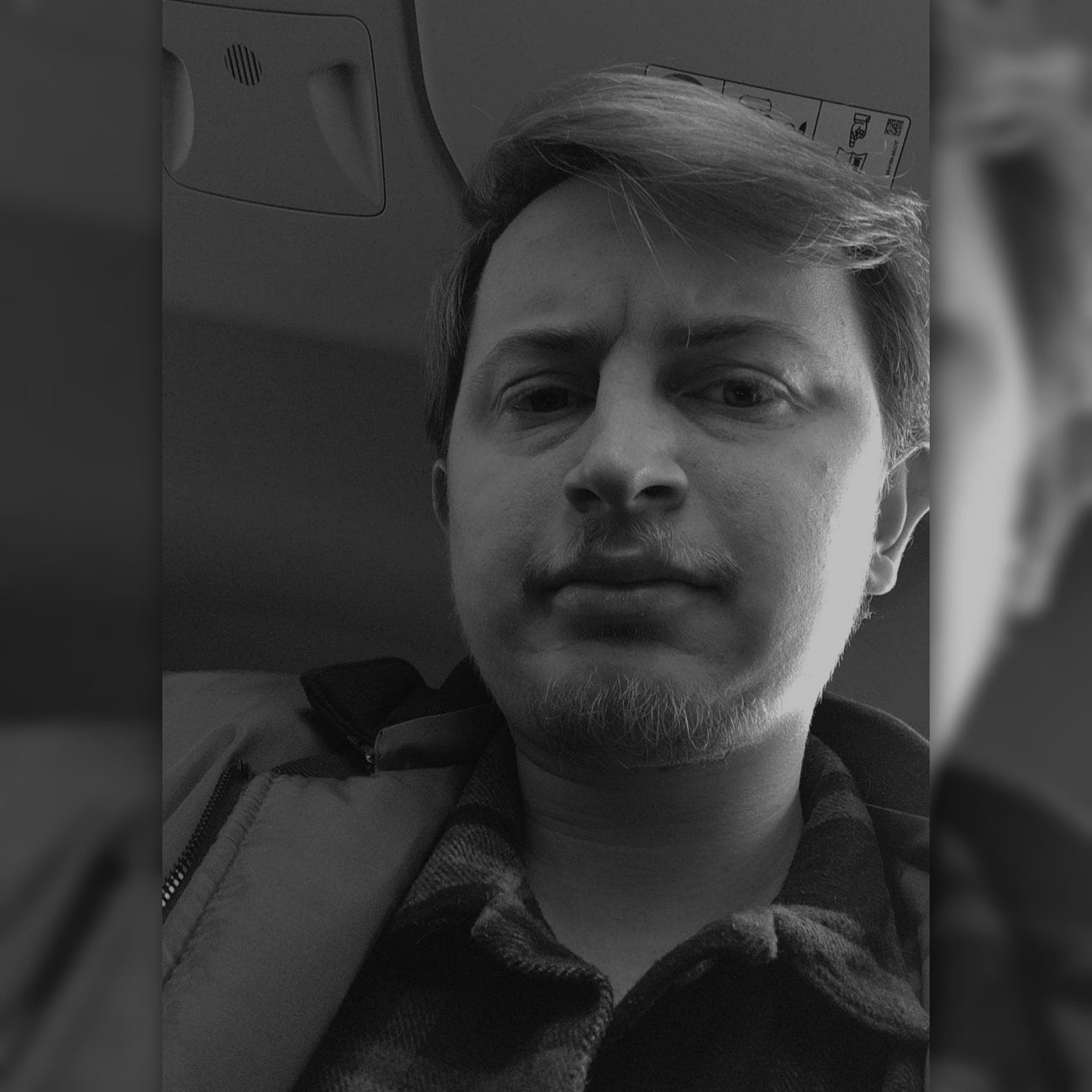 Salih KUS – Medium