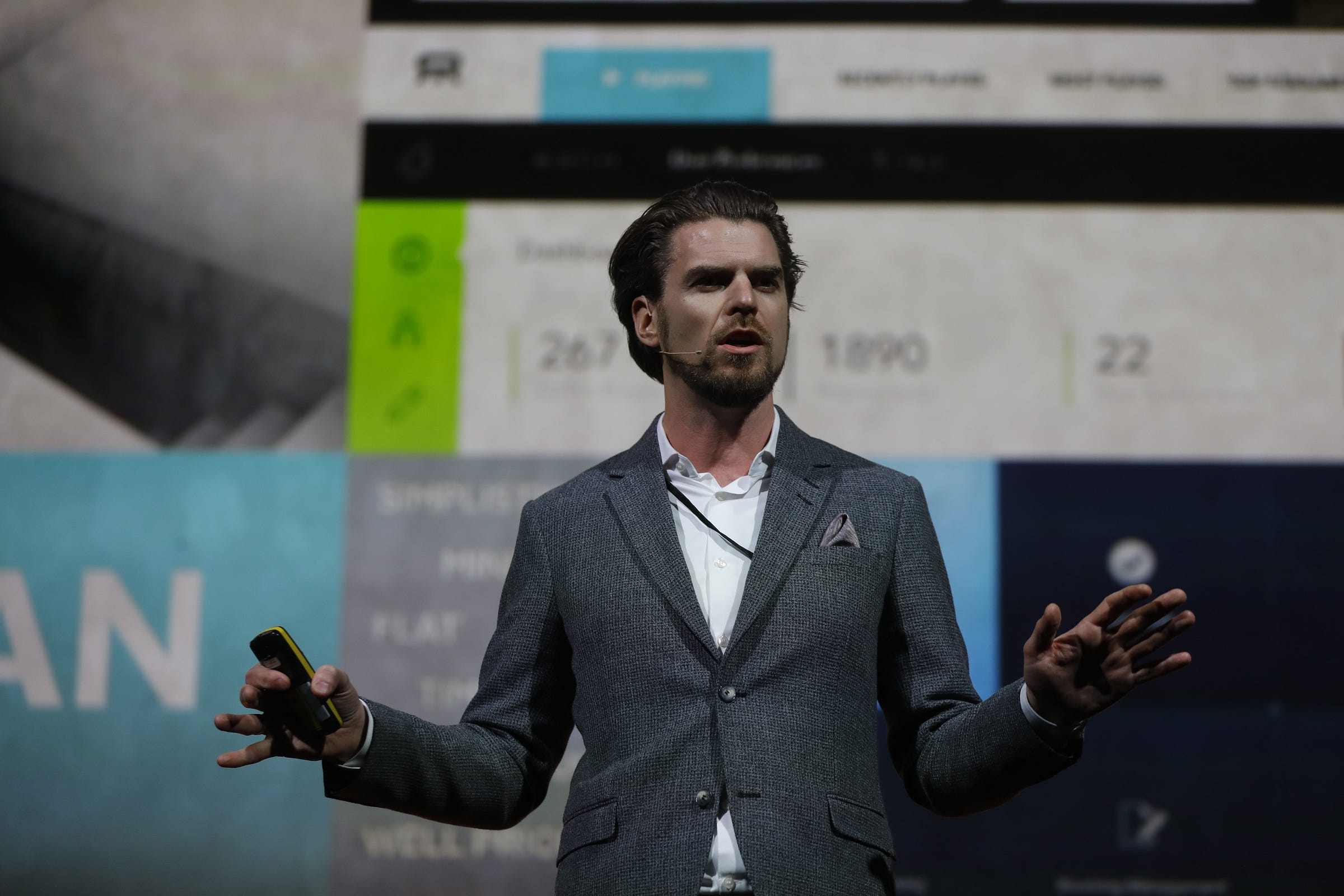 Paal Holter – Medium