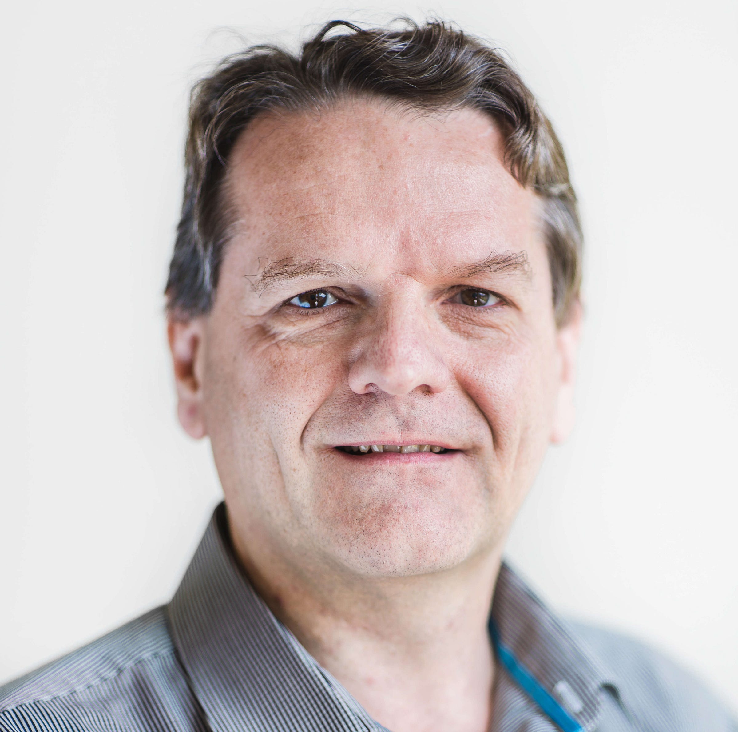 Claude Robitaille – Medium