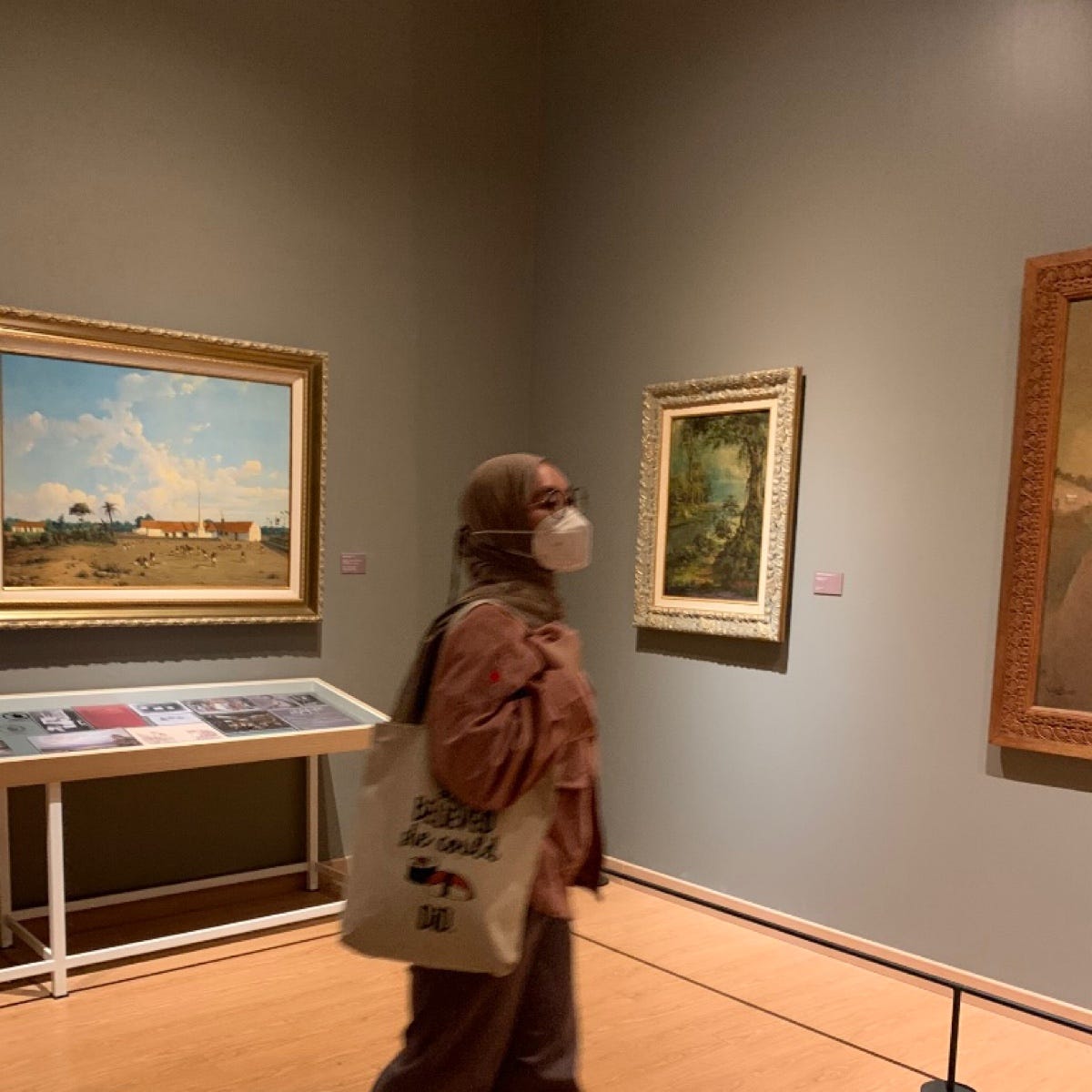 Farah Salsabila – Medium