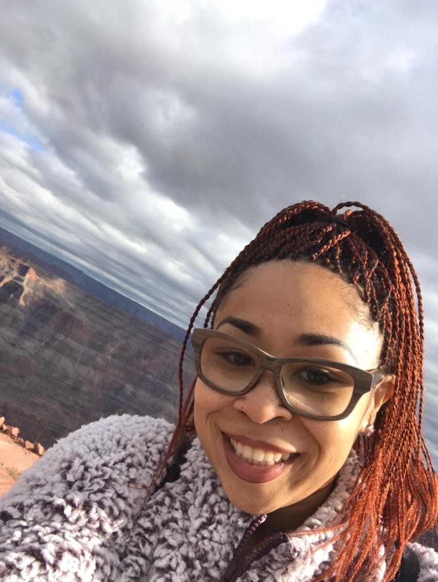 Ms Thomas – Medium