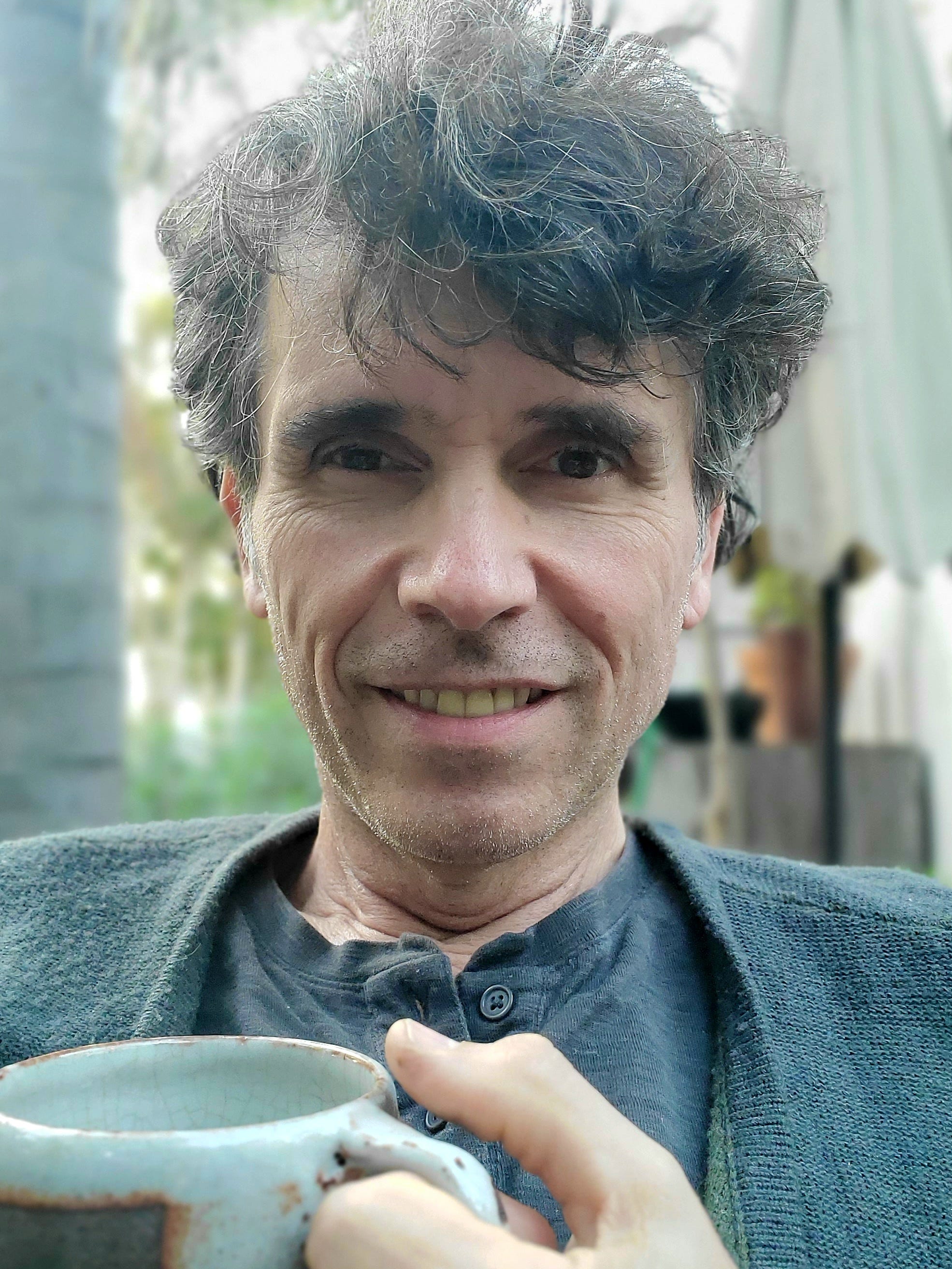 Gjon Camaj – Medium