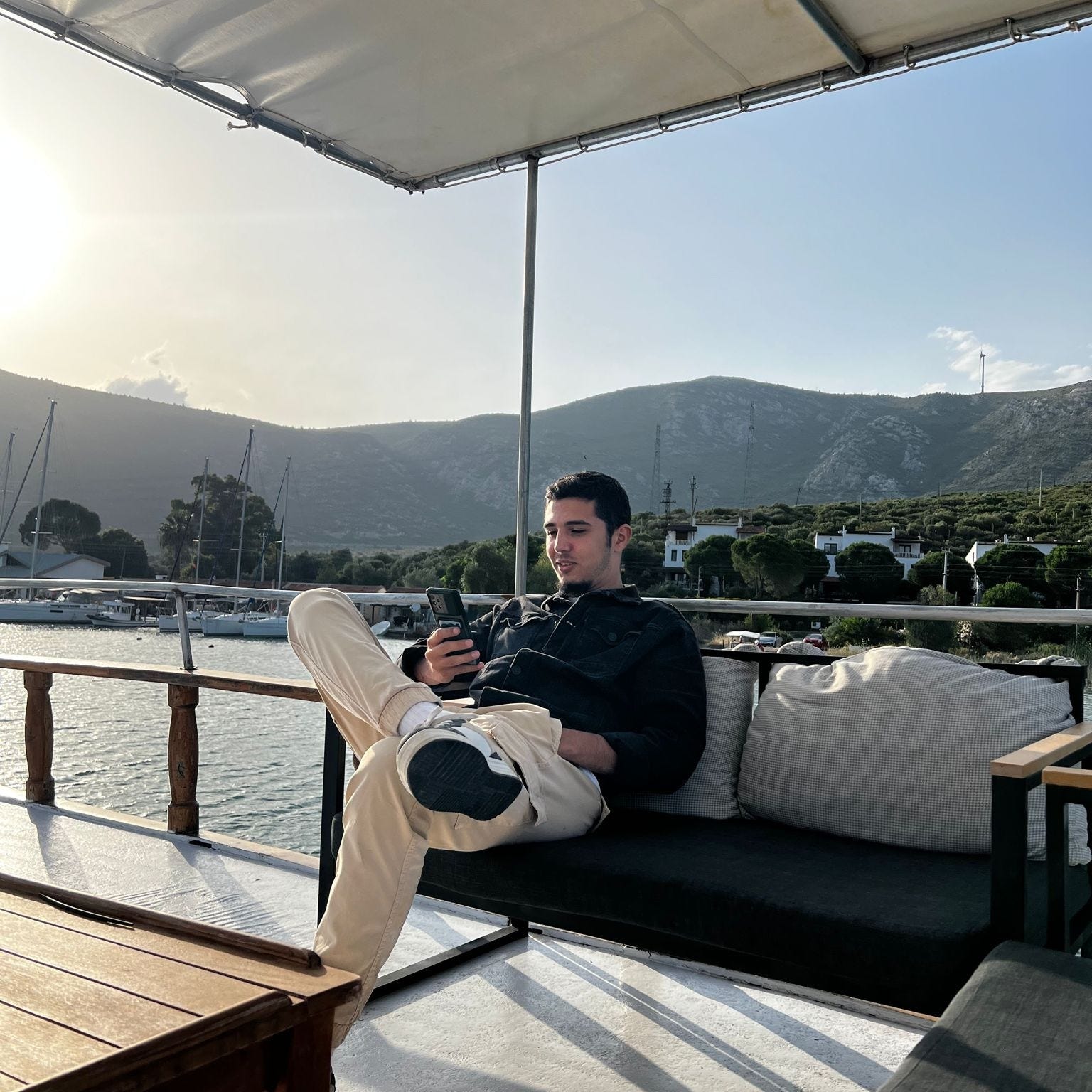 Emre Sevim – Medium