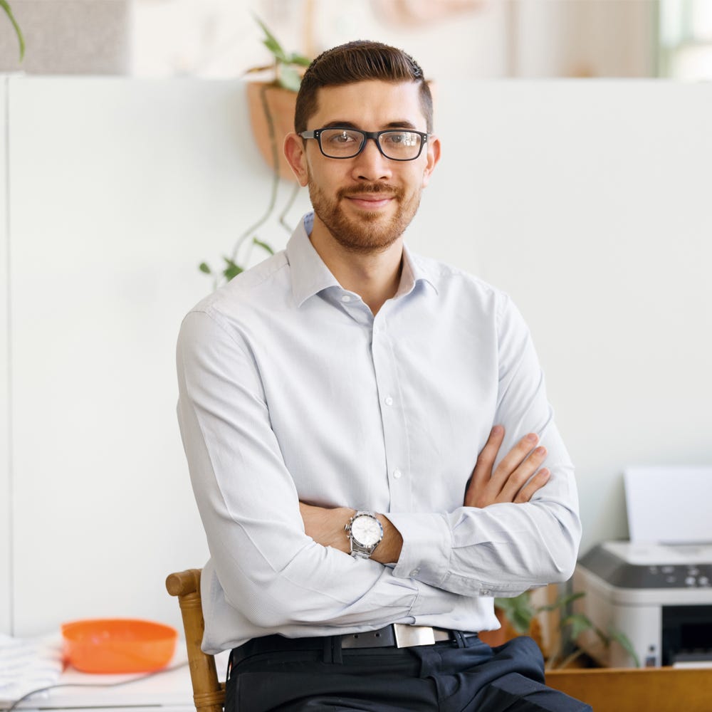 Simon Henderson – Medium