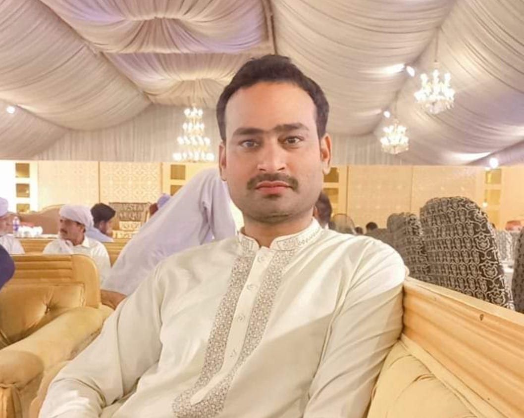 Ghauri Kamran Khan – Medium