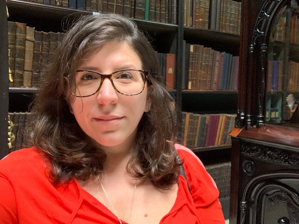 Ana Medina – Medium