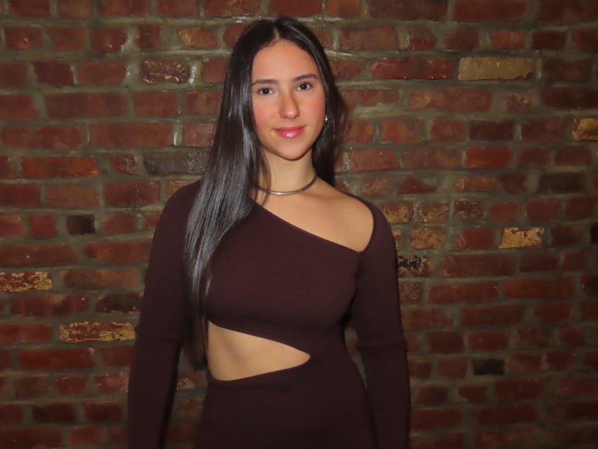 Ali Debow – Medium