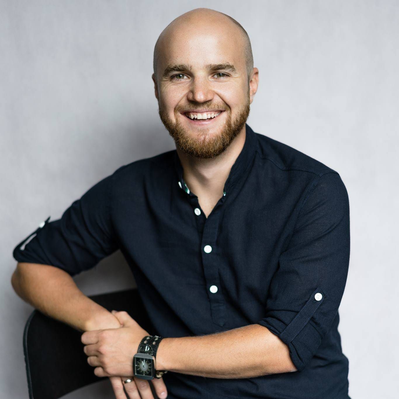 Paul Mit – Medium