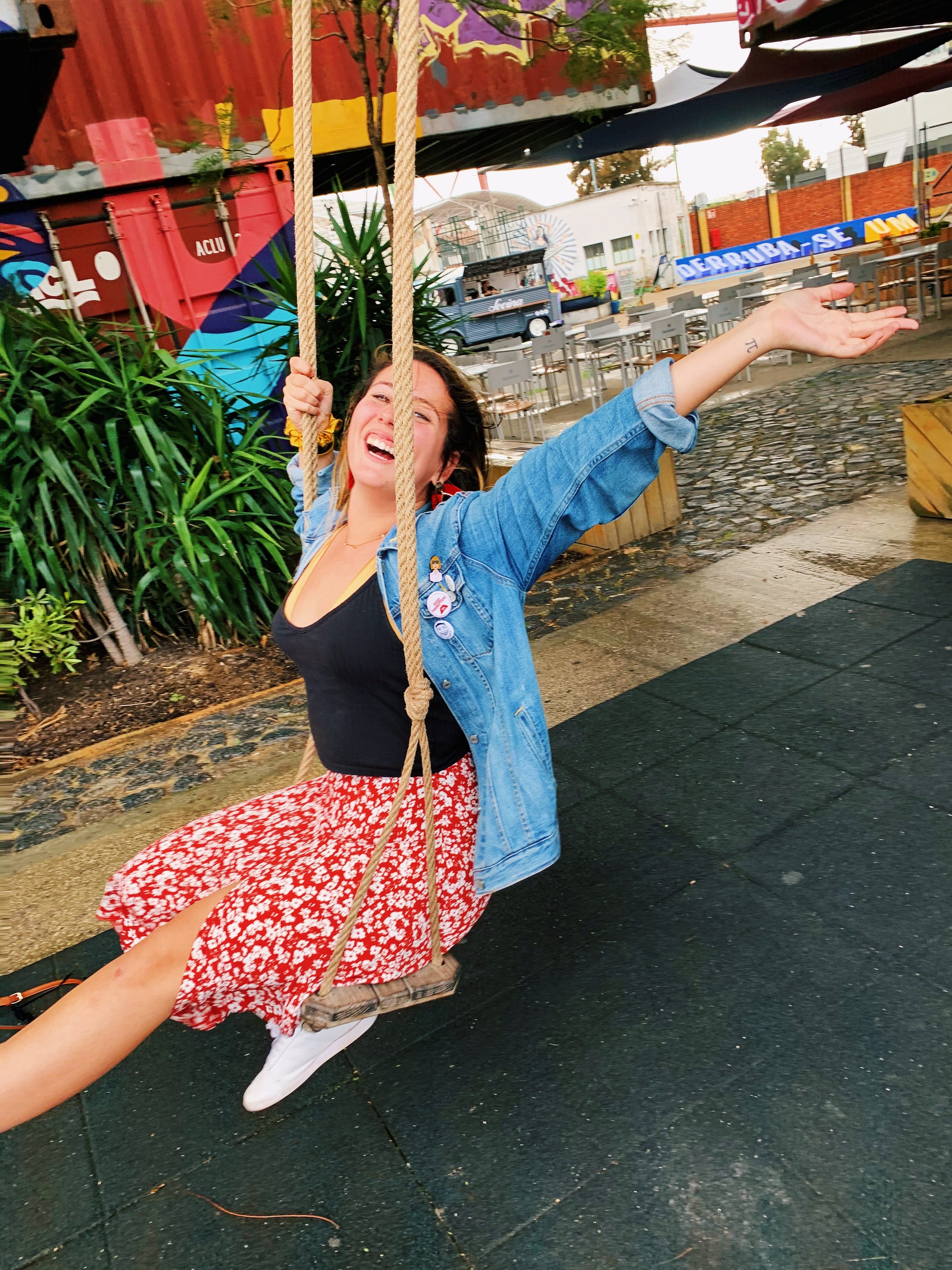 Allie Posner – Medium