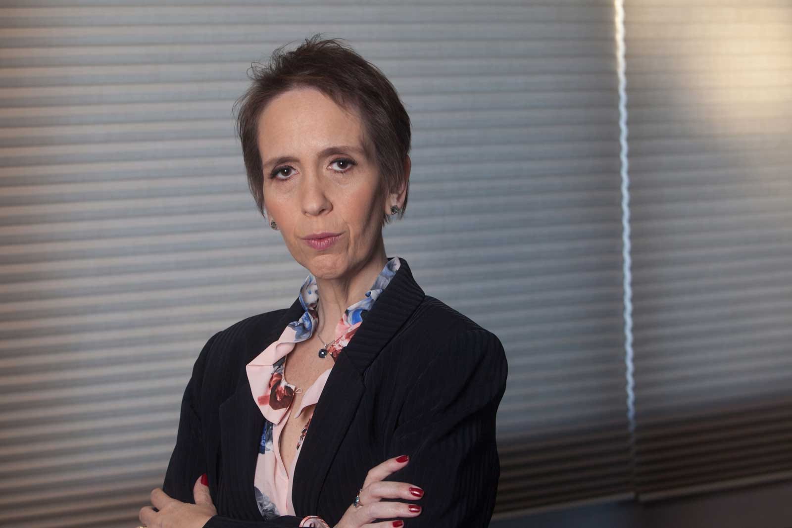 Esther Flesch – Medium