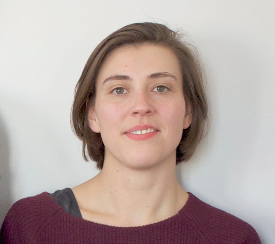 Cassia R – Medium