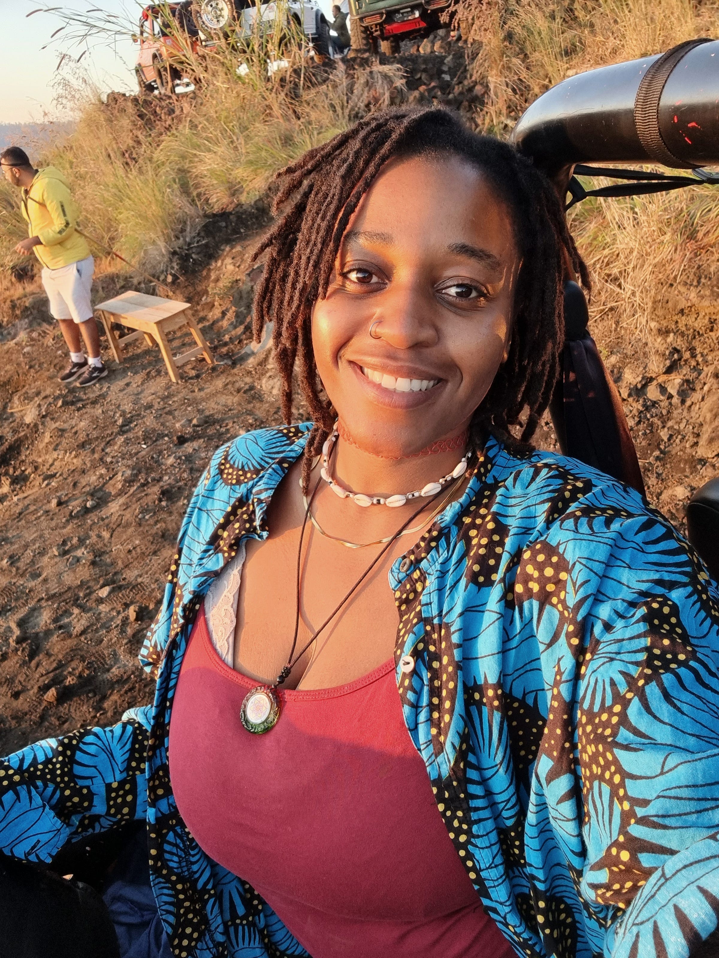 Tarrah Nhari – Medium