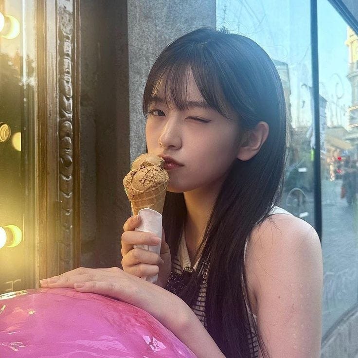 About – ruru 𝜗𝜚 – Medium