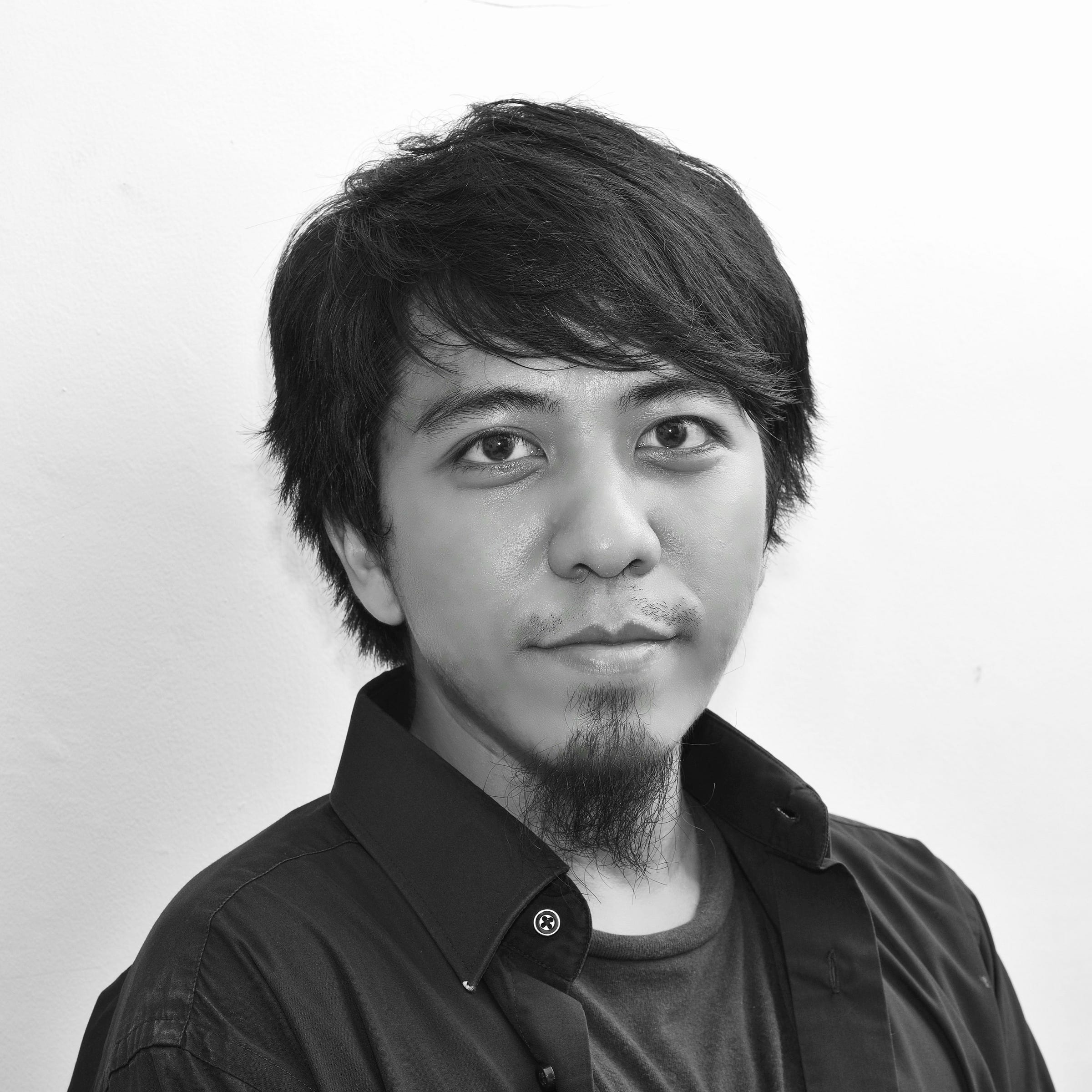 Arkan Hadna – Medium