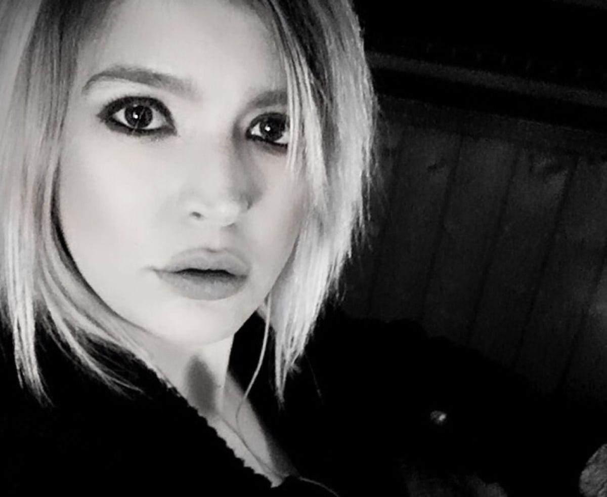 Tugce C. – Medium