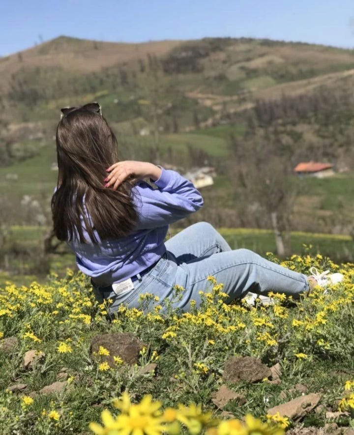 Maral J – Medium