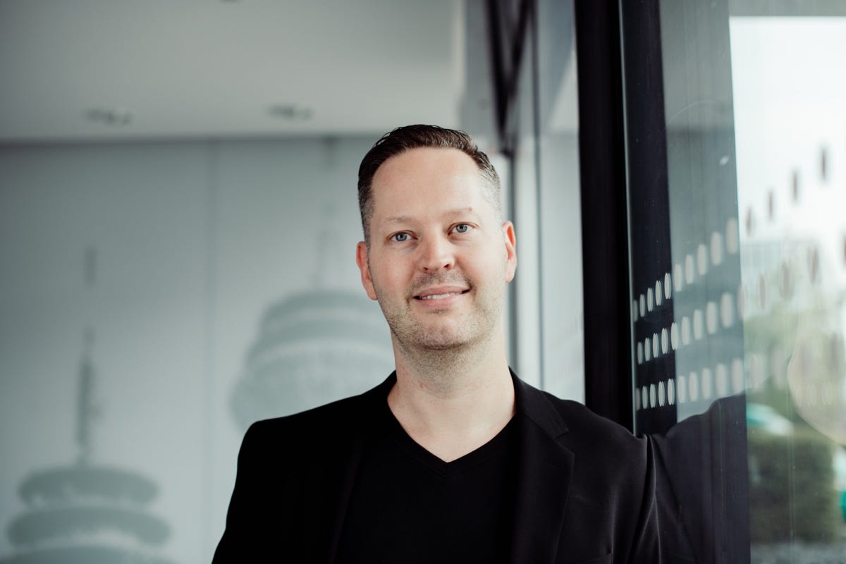 Daniel Esser – Medium