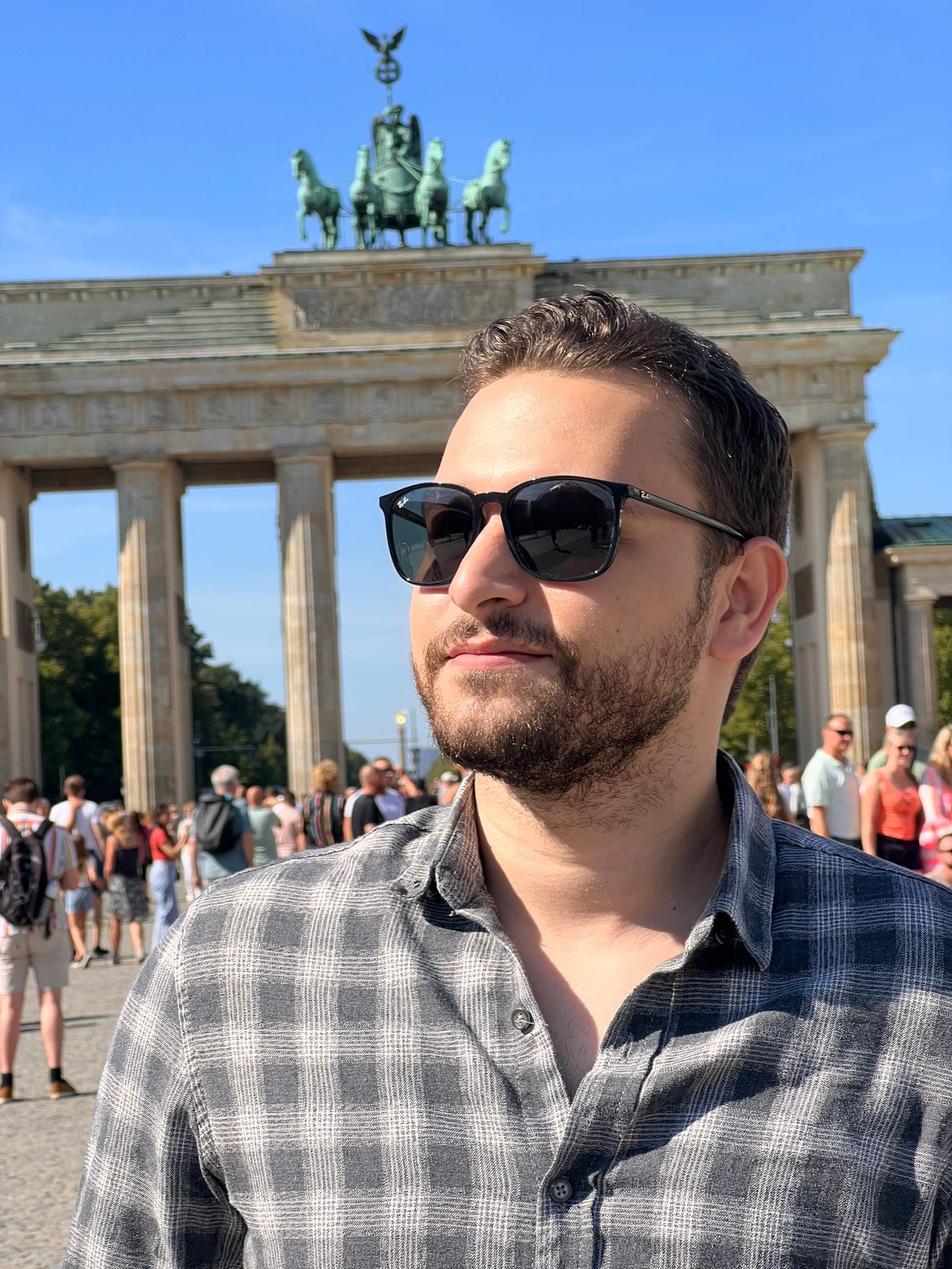 Karim Mokhtar – Medium