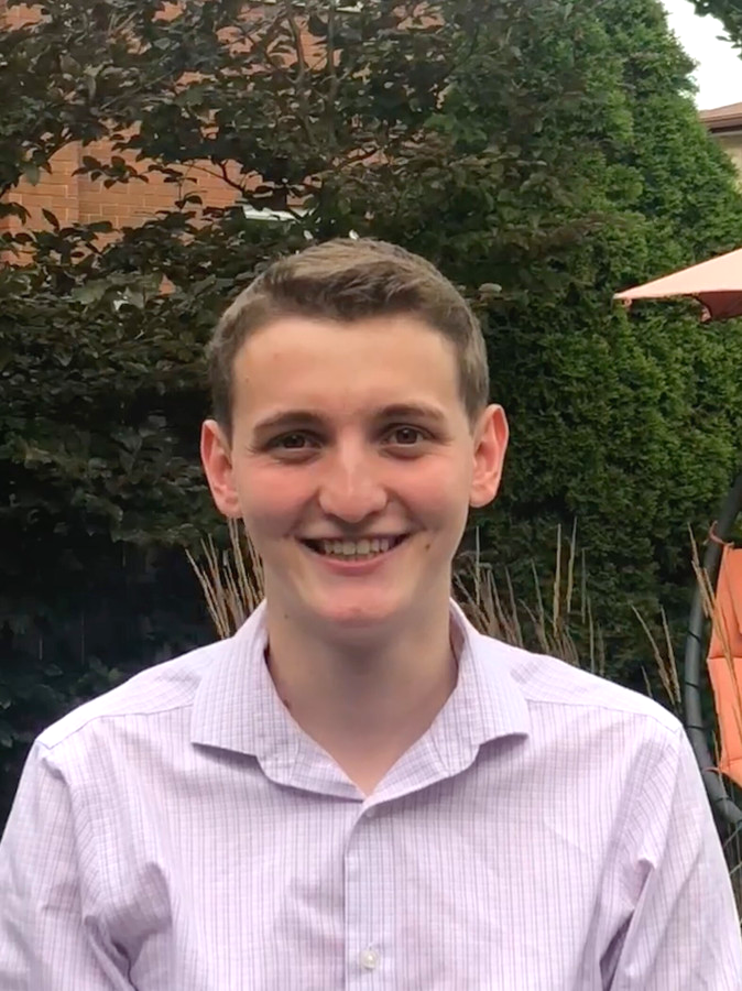 Adam Vert – Medium