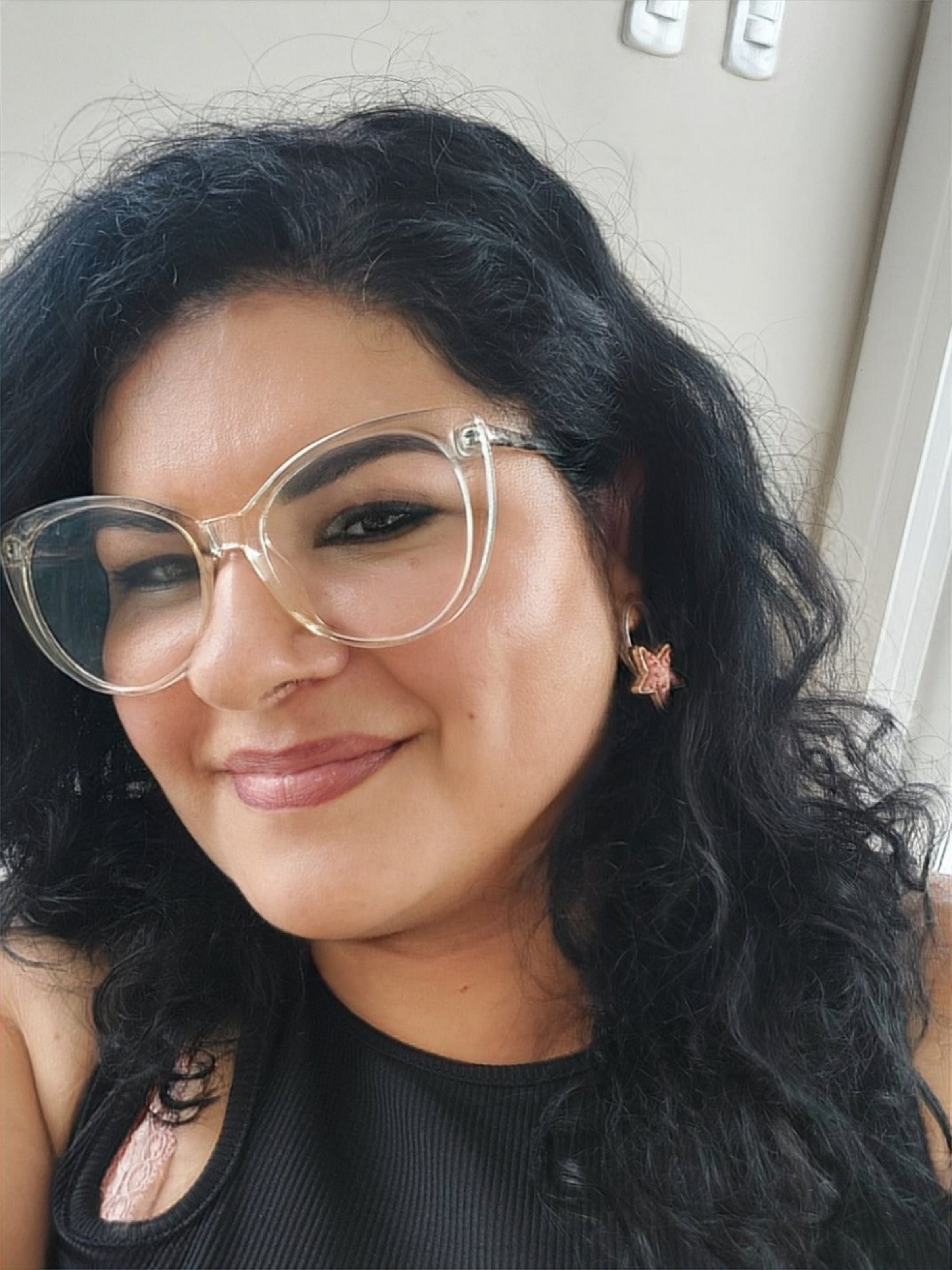 Luciane Simões – Medium