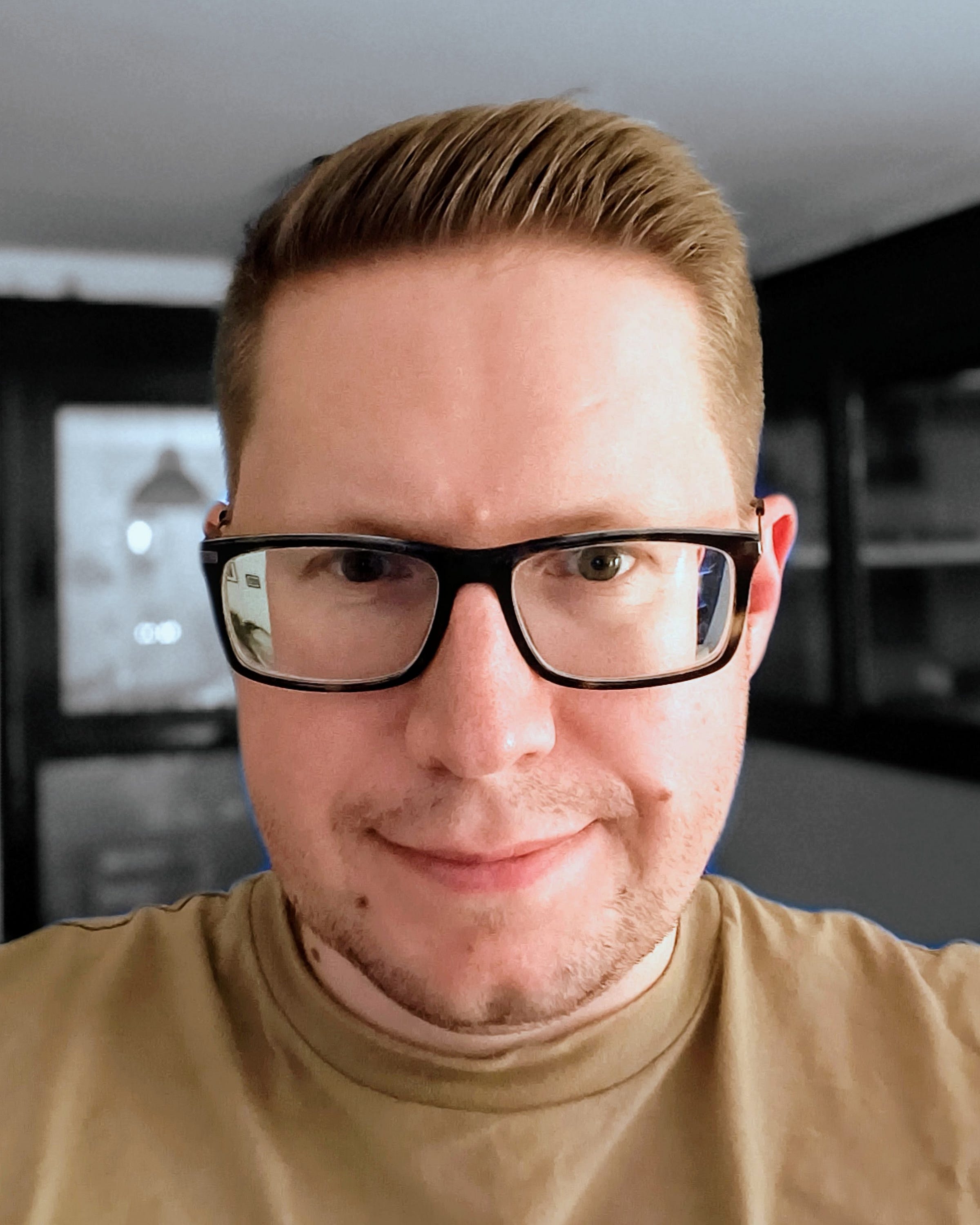 Dmitry Ivanov – Medium