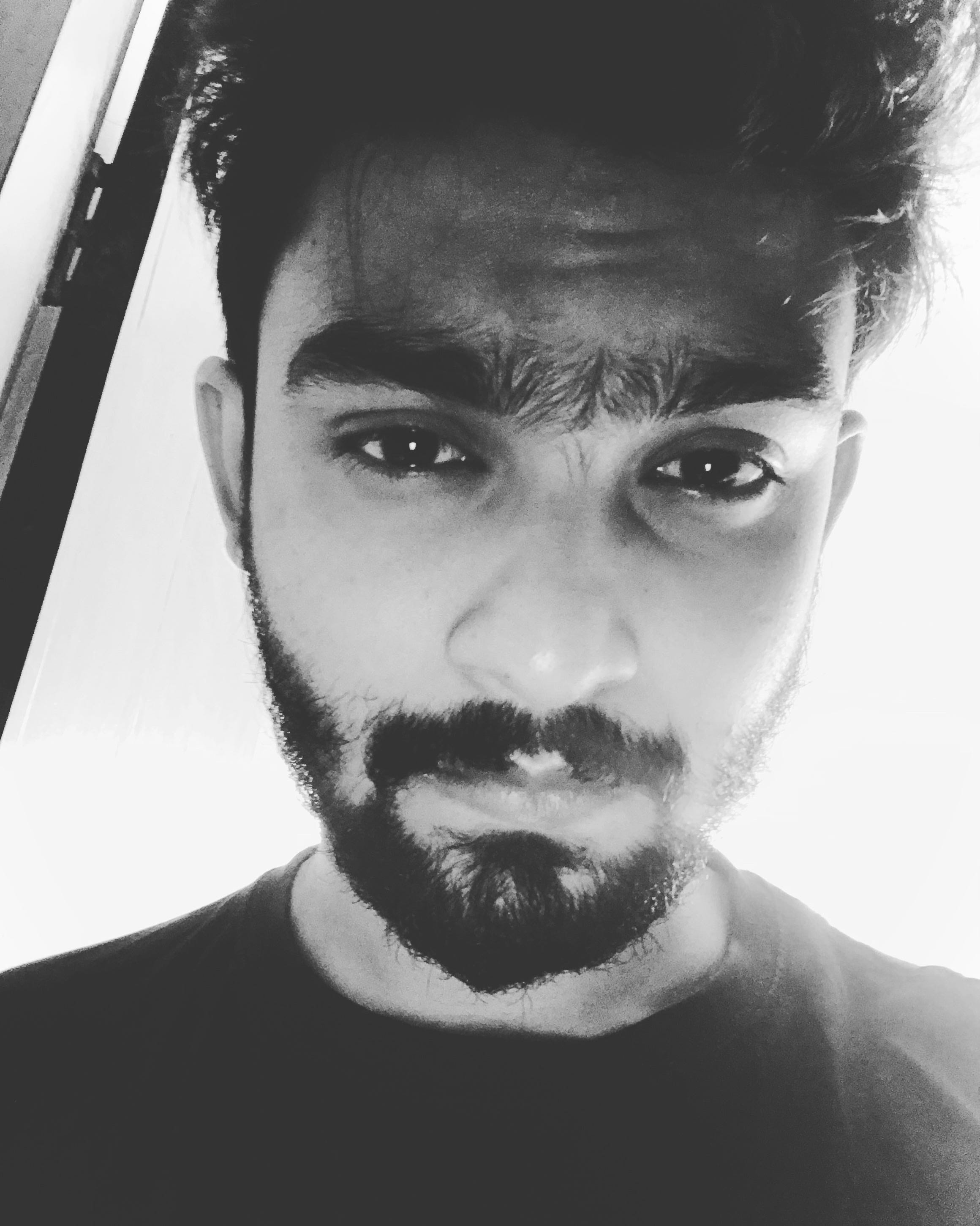 Asif Istiak – Medium