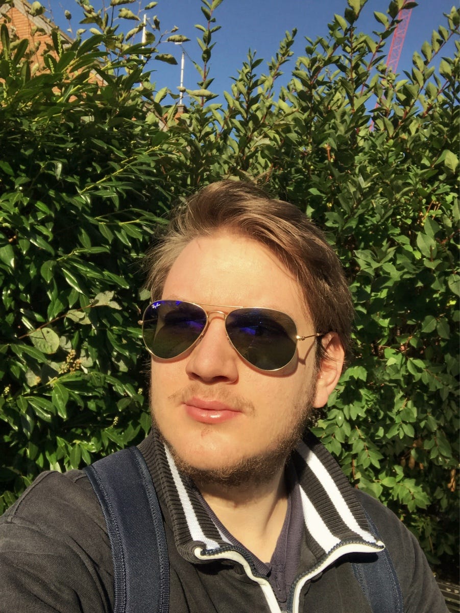 Oscar Molnar – Medium