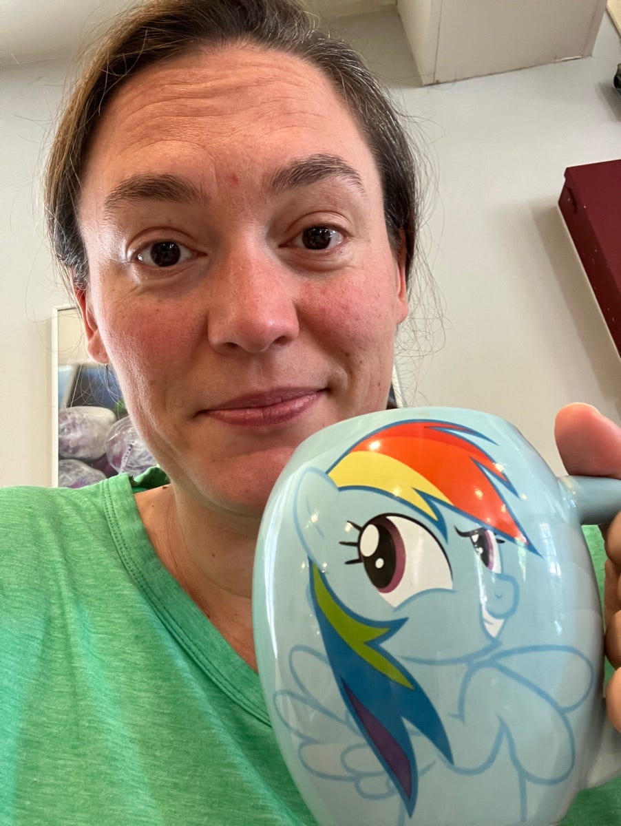 Carrie Leonard – Medium