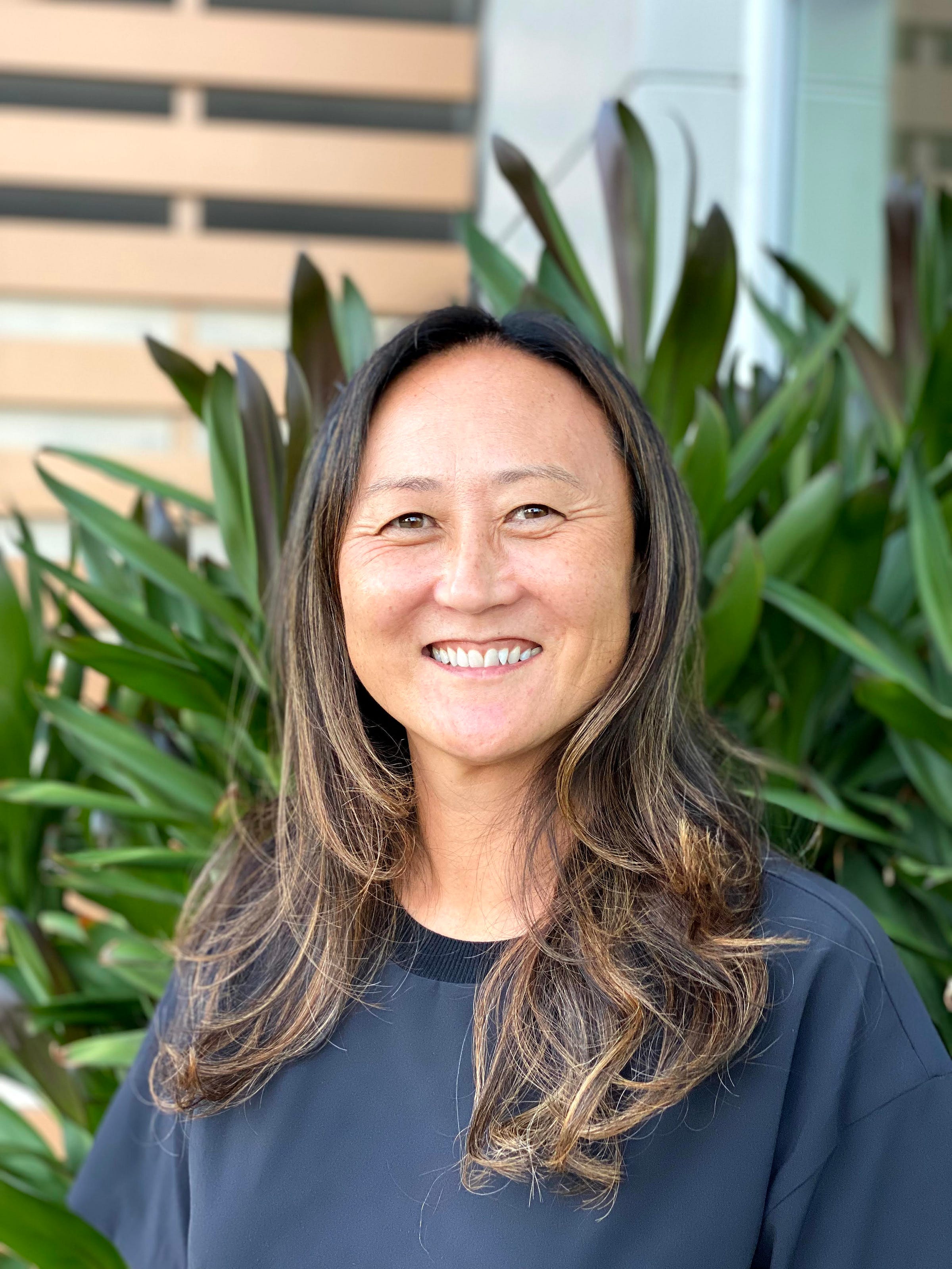 Angela Bae – Medium