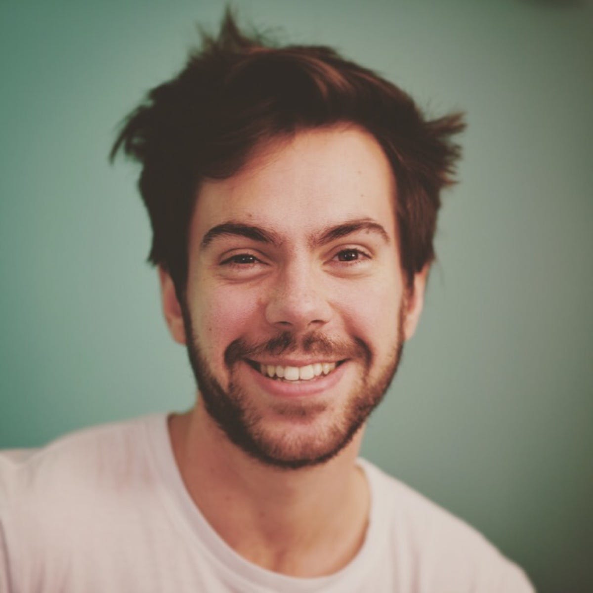 Villain Etienne – Medium